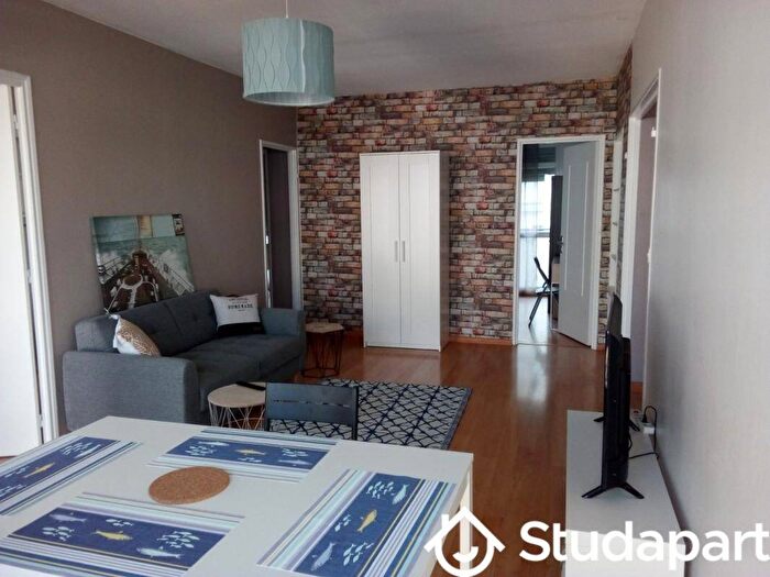 Appartement à louer - Chaufferie, Mont-Saint-Aignan - 1 pièce - 3 chambres