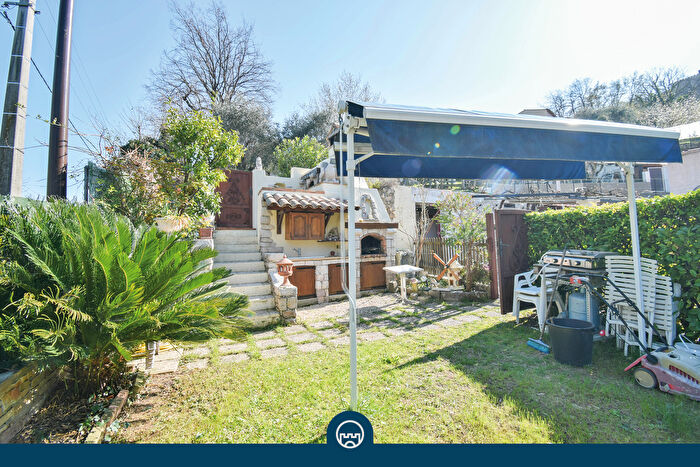 Saint-Jeannet : Appartement 4 pièces à vendre