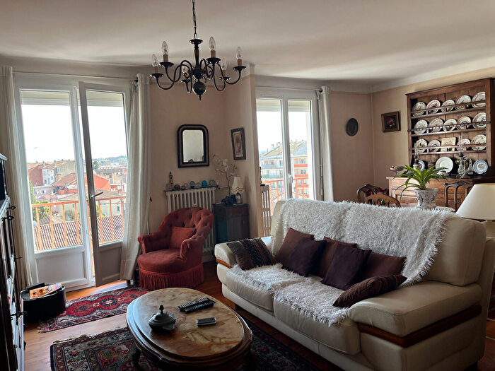 Appartement à vendre - Montauban, Centre-ville - 2 pièces - 1 chambre