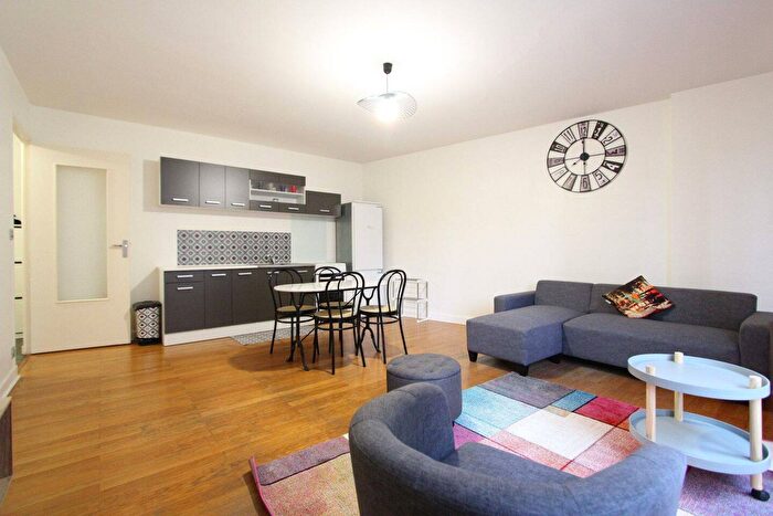 Appartement à louer - Allies-Clos dOr, Grenoble - 2 pièces - 1 chambre