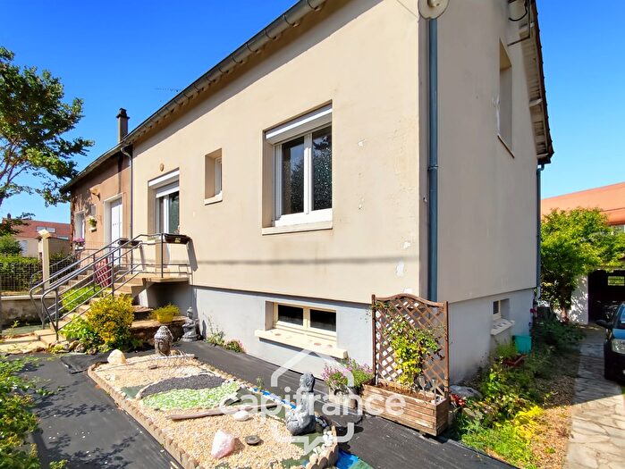 Maison à vendre - Bessé-sur-Braye - 6 pièces - 5 chambres
