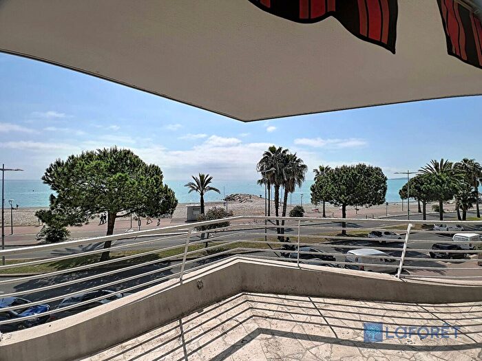 Appartement à louer - Hippodrome-Kennedy, Cagnes-sur-Mer - 3 pièces - 2 chambres