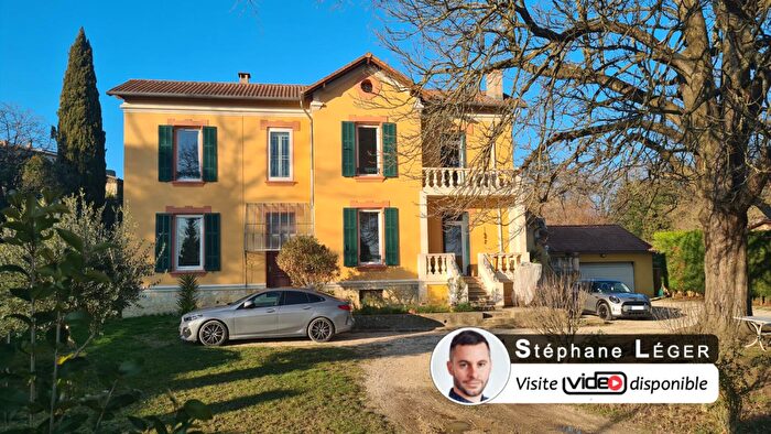 Maison à vendre - Sauzet - 10 pièces - 5 chambres