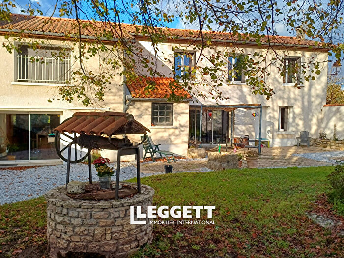 Maison à vendre - Mansle - 6 pièces - 4 chambres