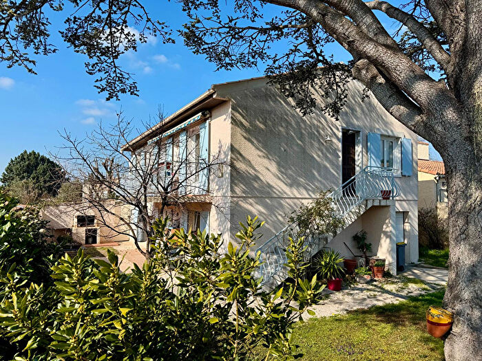 Maison à vendre - Pélissanne - 5 pièces - 4 chambres