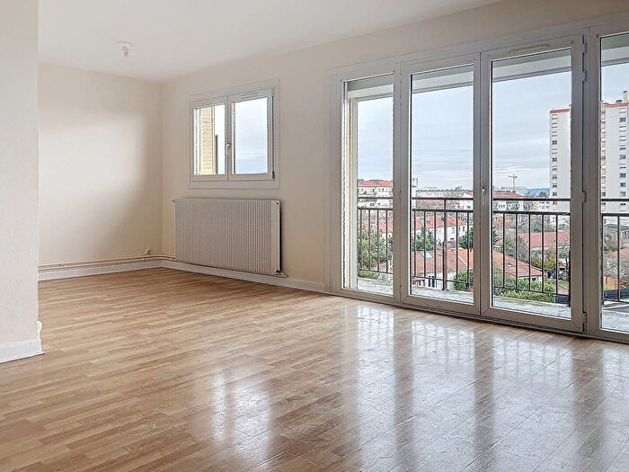 Appartement à louer - Nancy, Beauregard, Boufflers, Buthegnémont - 4 pièces - 3 chambres