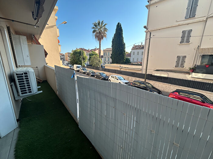 Appartement 4 pièces à vendre - Toulon, Saint-Roch