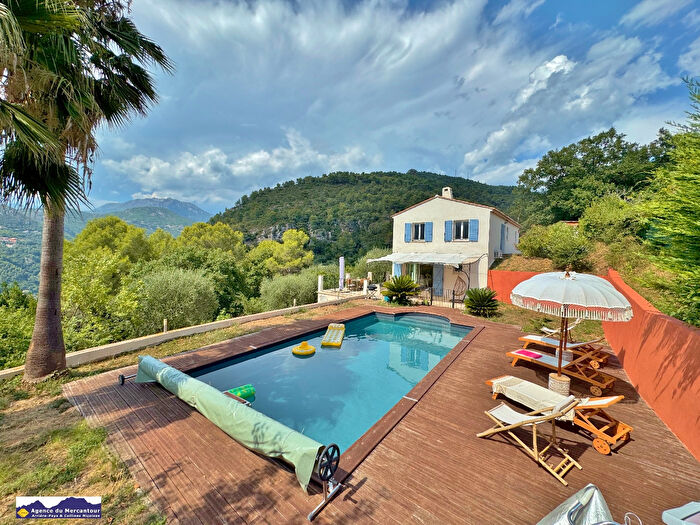 Maison à vendre - La Roquette-sur-Var - 6 pièces - 3 chambres