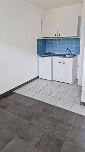 Appartement à louer - Barbâtre-Saint Remy-Verrerie, Reims - 1 pièce