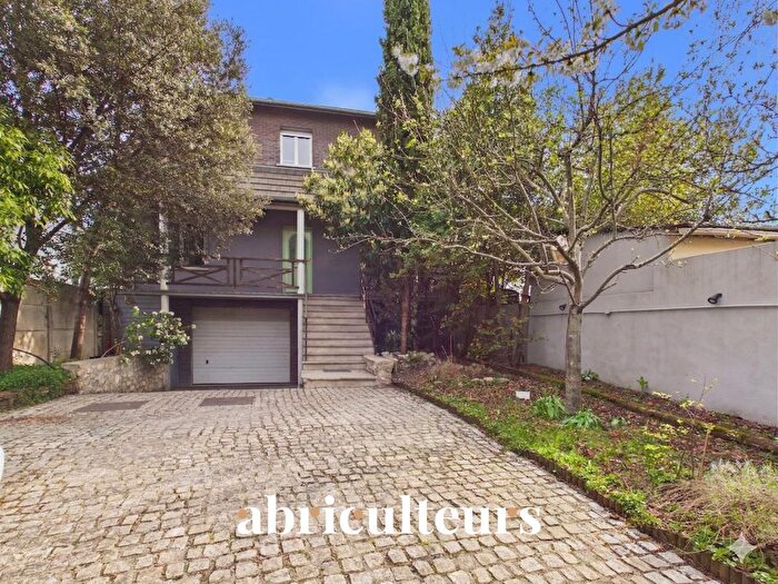 Maison à vendre - Colombes, Grèves Plateau - 6 pièces - 5 chambres