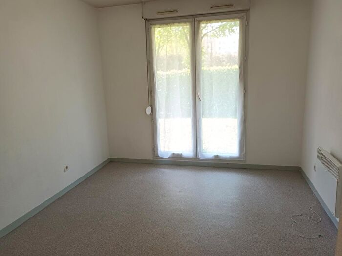 Appartement 1 pièce à louer - Lyon 8ème, Bachut, Transvaal