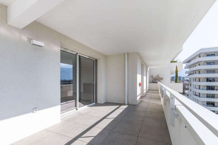 Zone Activité, Meylan - Appartement 5 pièces à louer