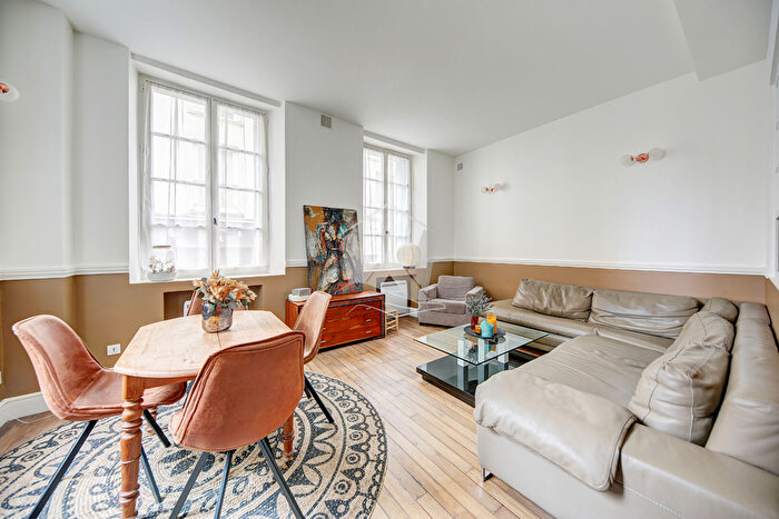 Appartement 4 pièces à Saint-Germain-en-Laye, Centre-ville, Quartiers forestiers, à vendre