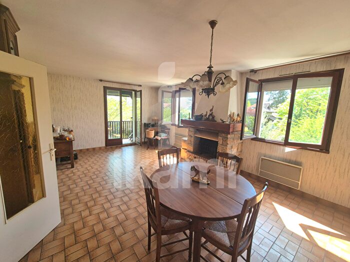 Maison 6 pièces à Saint-Vérand, à vendre
