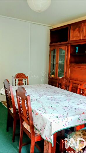 Appartement 2 pièces à Courbevoie, Hôtel de ville, à vendre