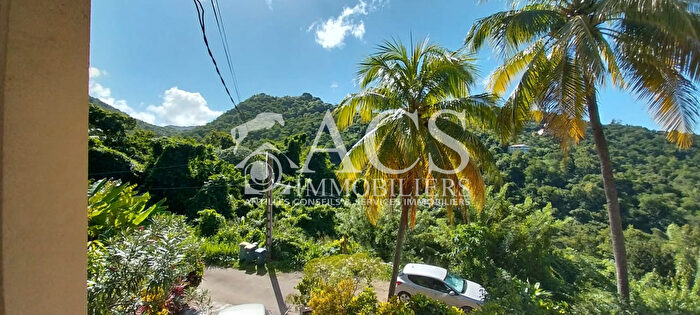 Appartement à louer - Le Carbet - 4 pièces - 3 chambres