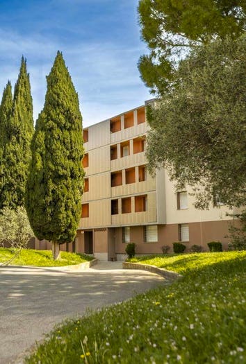 Appartement 3 pièces à Fontcouverte, Avignon, à louer