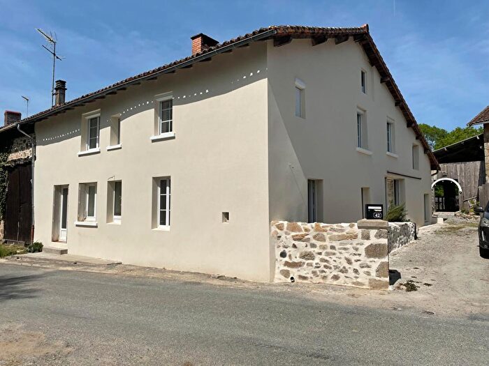 Maison 7 pièces à vendre - Saint-Auvent