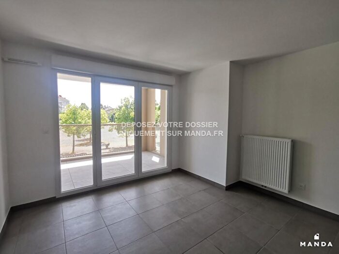 Appartement 4 pièces à Villefranche-sur-Saône, Nord Est, à louer