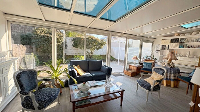 Maison à vendre - Saint-Gilles-Croix-de-Vie - 5 pièces - 3 chambres