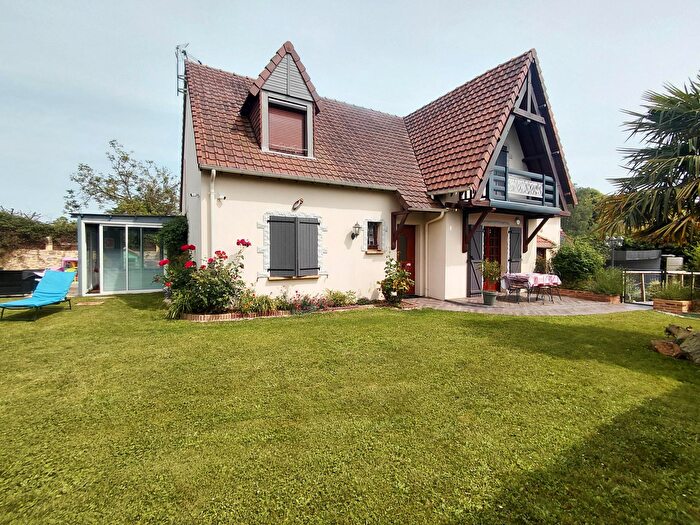 Maison 9 pièces à Oisseau-le-Petit, à vendre