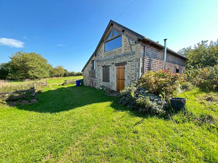 Maison à vendre - Champfrémont - 6 pièces - 4 chambres