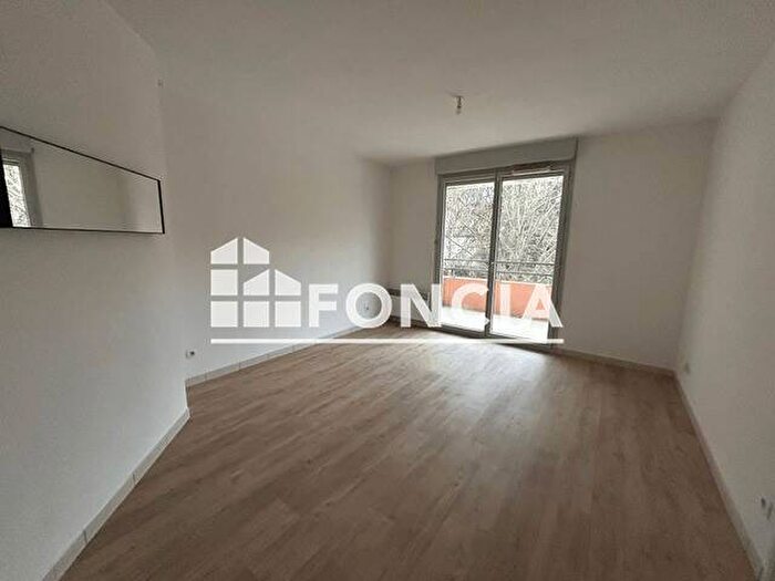 Appartement à louer - Le Centre-Centre Ville, Roanne - 2 pièces - 1 chambre