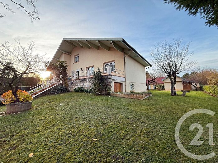 Maison à vendre - Avanne-Aveney - 8 pièces - 5 chambres