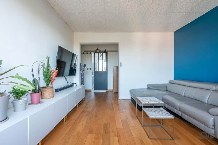 Champigny-sur-Marne, Centre-ville, Coteaux : Appartement 3 pièces à vendre