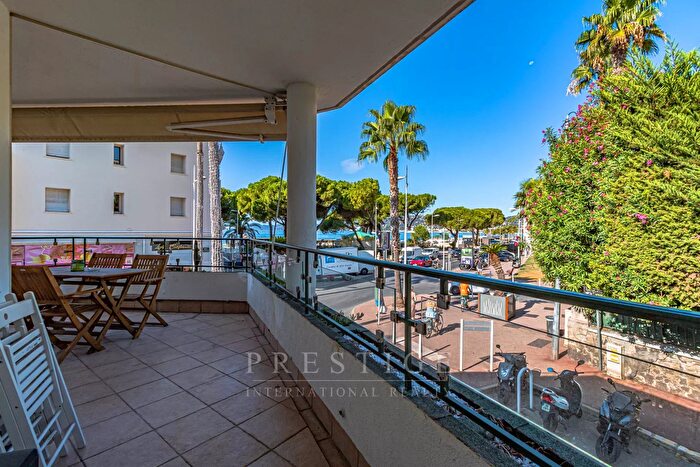 Appartement à vendre - Antibes, Juan-les-Pins, Le Cap - 2 pièces - 1 chambre