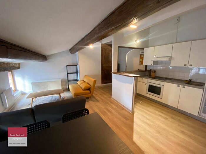 Appartement 2 pièces à Centre Ville, Mâcon, à louer