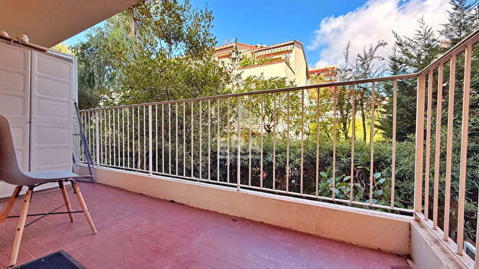 Appartement 1 pièce à Nice, Arenas, à vendre