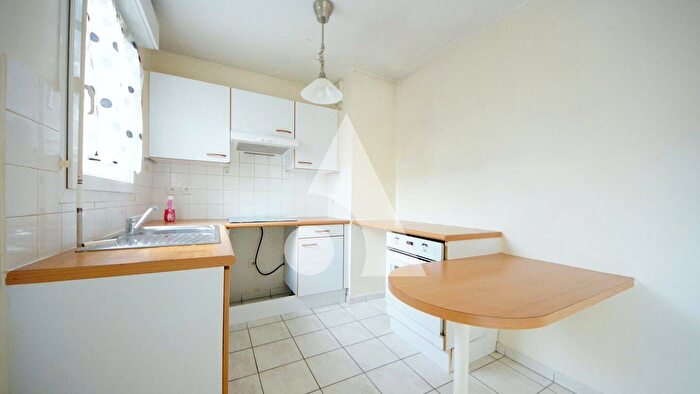 Appartement à louer - Rive Droite-Apport Paris Gare, Corbeil Essonnes - 2 pièces - 1 chambre