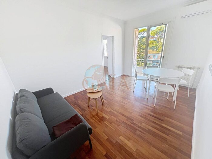 Appartement à louer - Cannes - 3 pièces - 2 chambres