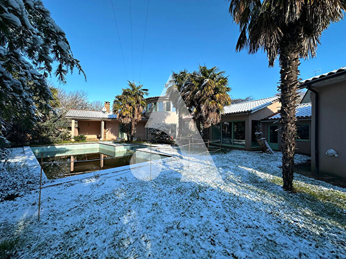 Maison à vendre - Figeac - 6 pièces - 4 chambres