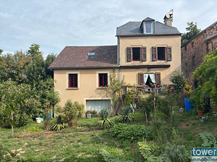 Maison 5 pièces à Saint-Laurent-d'Olt, à vendre