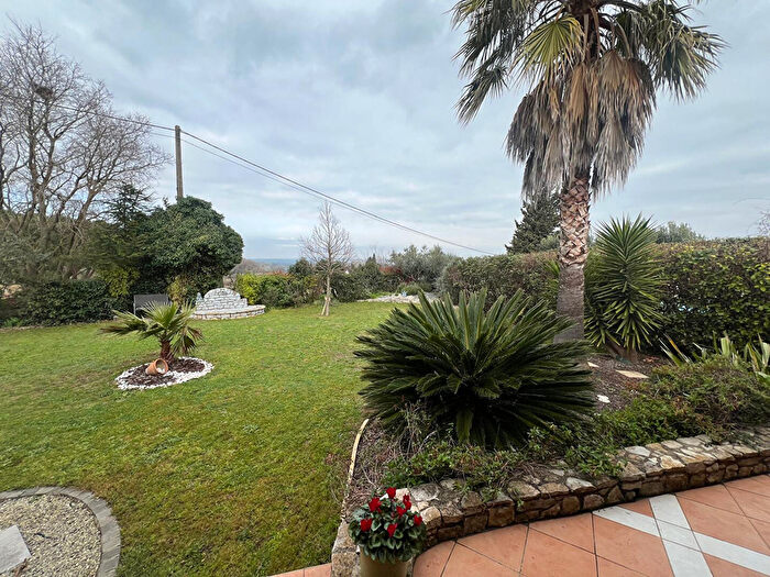 Maison à vendre - Montfrin - 4 pièces - 3 chambres