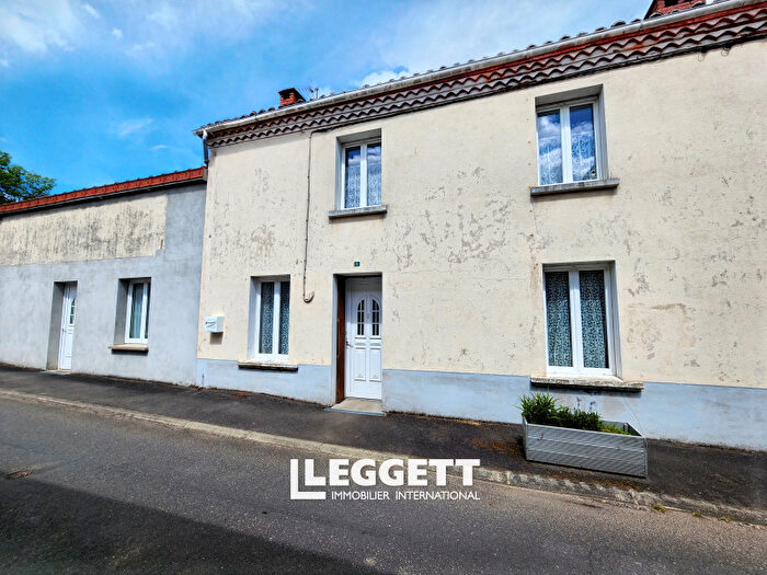 Maison 5 pièces à vendre à Saint-Junien-les-Combes