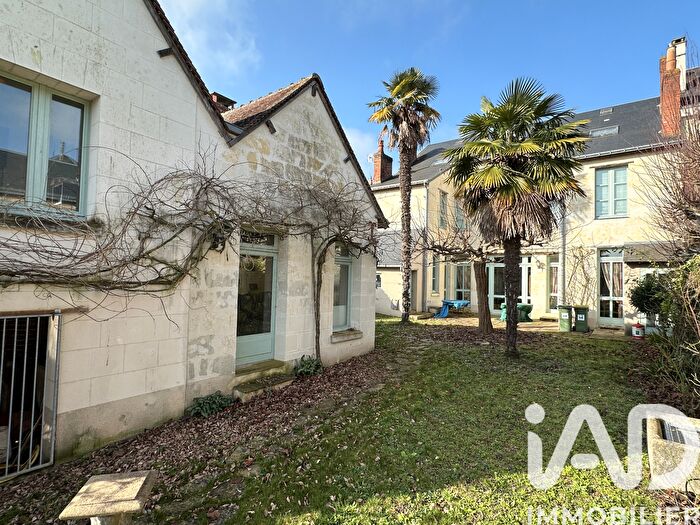 La Chartre-sur-le-Loir : Maison 13 pièces à vendre