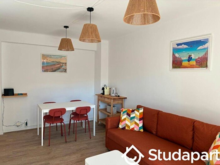 Appartement à louer - Le Village, La Garde - 1 pièce - 6 chambres