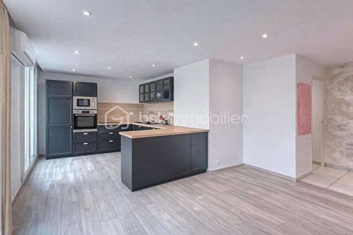 Le Pont-de-Claix, Villancourt : Appartement 4 pièces à vendre
