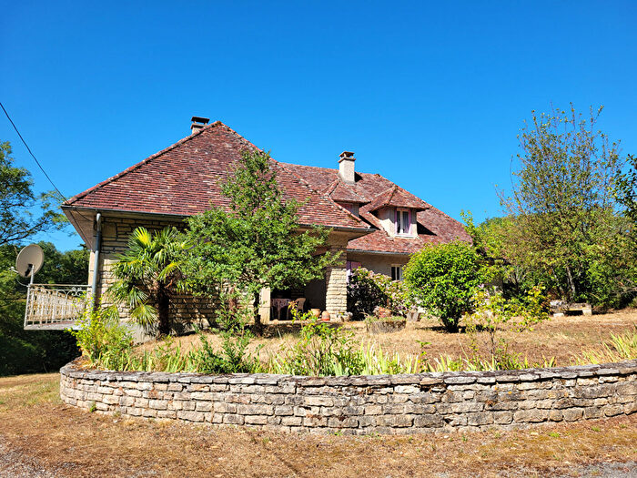 Maison 10 pièces à vendre à Vailhourles