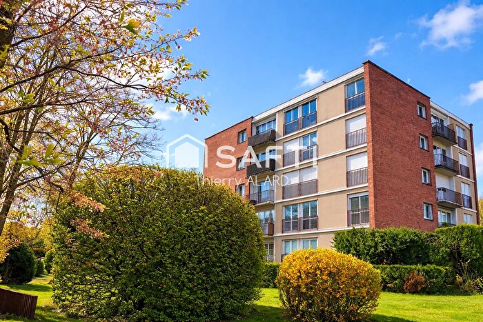 Appartement à vendre - Écouen - 4 pièces - 3 chambres