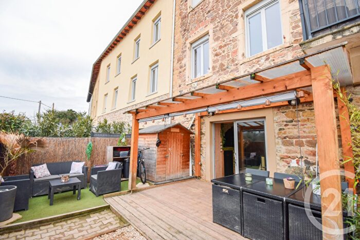 Appartement à vendre - Saint-Étienne-des-Oullières - 4 pièces - 2 chambres