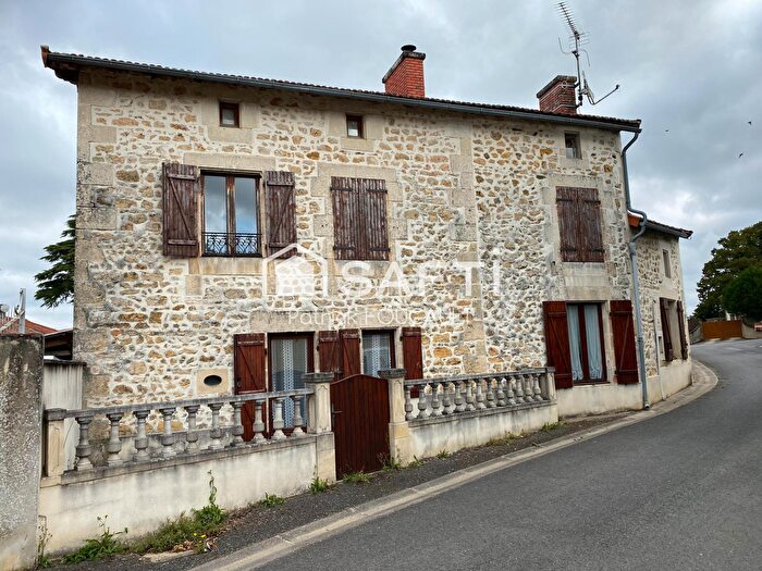 Lhommaizé : Maison 8 pièces à vendre