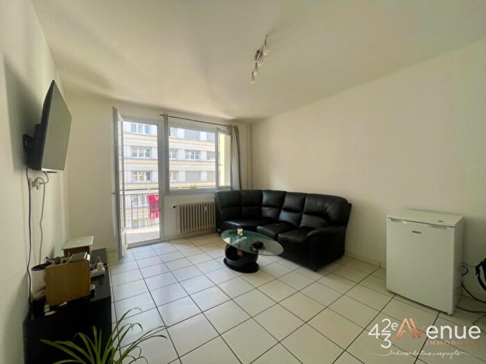 Appartement à vendre - Saint-Étienne, Bernay, Valfuret - 3 pièces - 2 chambres