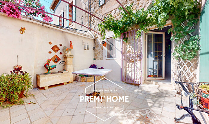 Maison à vendre - Aureille - 5 pièces - 4 chambres