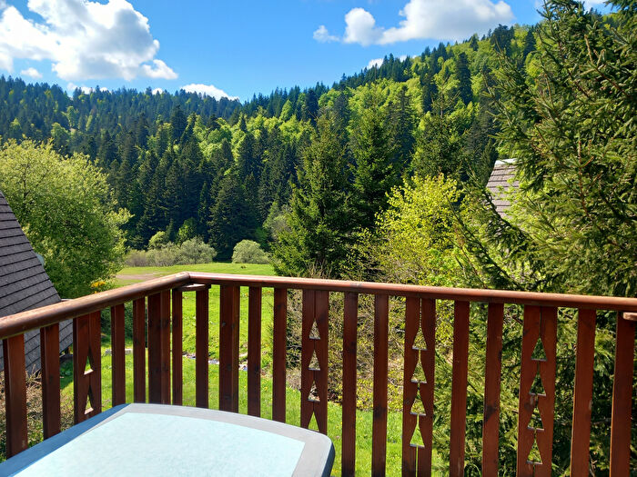 Maison 3 pièces à Laveissière, à vendre