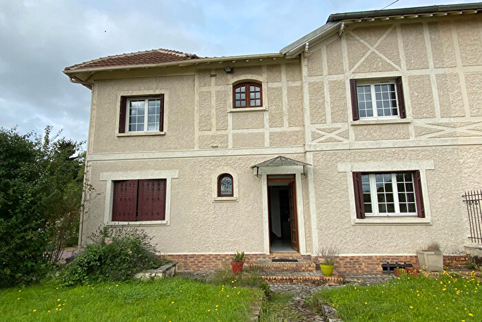 Maison à vendre - Le Mesnil-en-Thelle - 6 pièces - 3 chambres