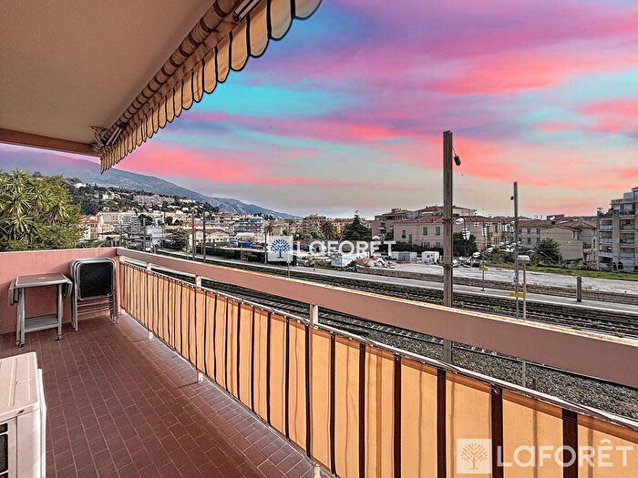 Appartement à vendre - Menton, Hôtel de Ville, Vieille Ville, Musée, Madone, Carnolès - 3 pièces - 2 chambres